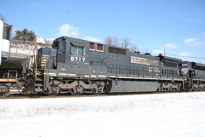 NS 8717